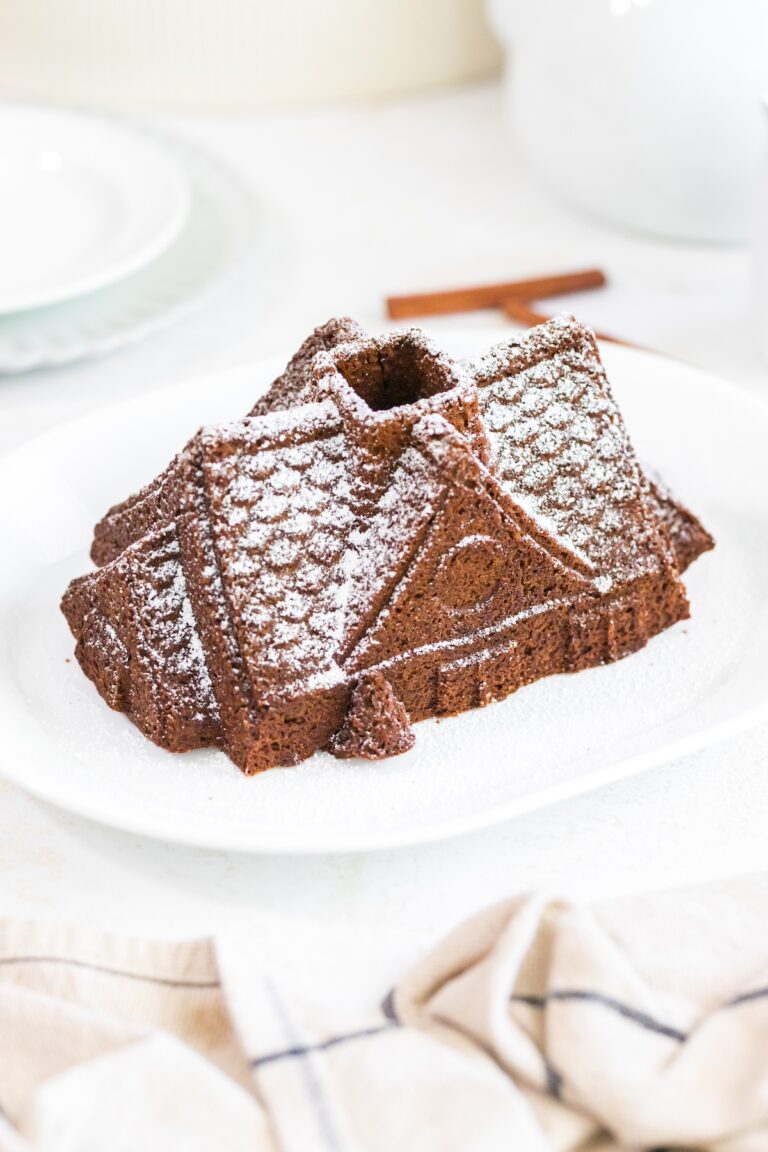 Delightful Gingerbread Loaf to Make in a Bundt Pan - Bundt Pan Recipes
